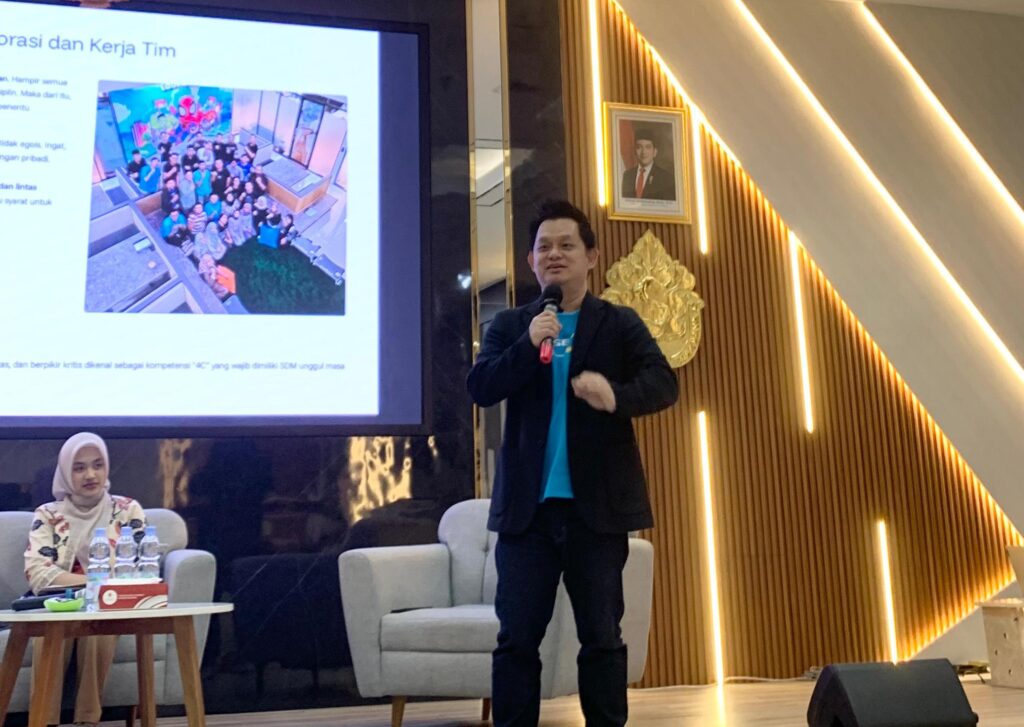 CEO SEVIMA Dorong Mahasiswa UBAYA Fokus Bangun Skill di Era Disrupsi ...
